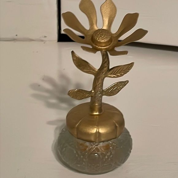 Avon | Skincare | Vintage Avonkeepsake Charisma Cream Sachet Beveled ...